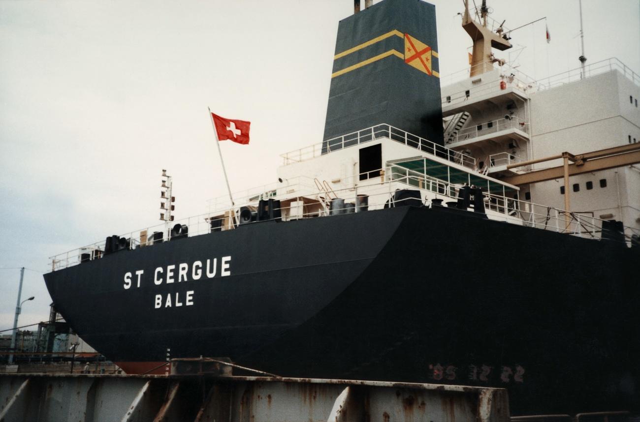 Inquiry launched into huge Swiss navy losses - SWI swissinfo.ch