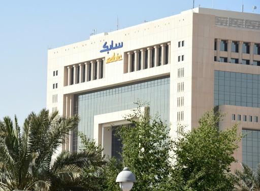 السعودية سابك تسجل خسائر بقيمة 590 مليون دولار بسبب انخفاض المبيعات