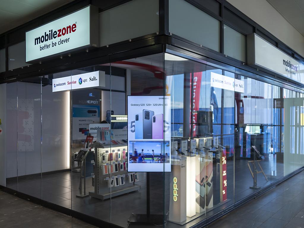 Mobilezone-Halbjahresgewinn bricht um drei Fünftel ein - SWI swissinfo.ch