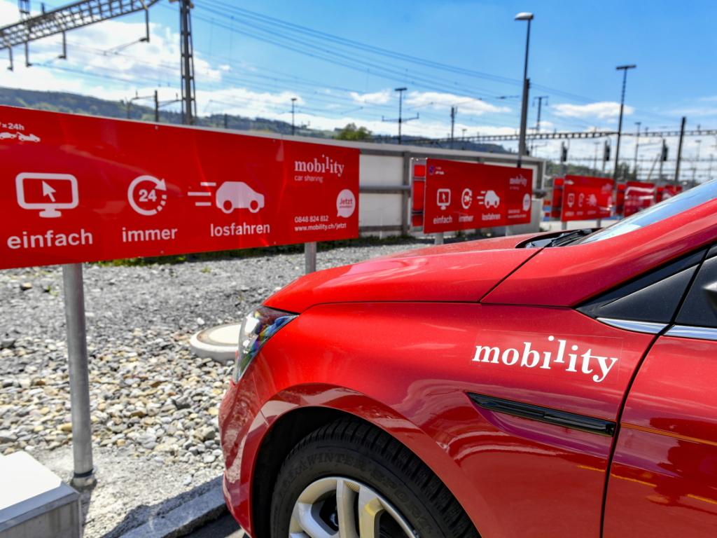 Mobility stellt in zehn Jahren komplett auf Elektroautos um - SWI swissinfo.ch