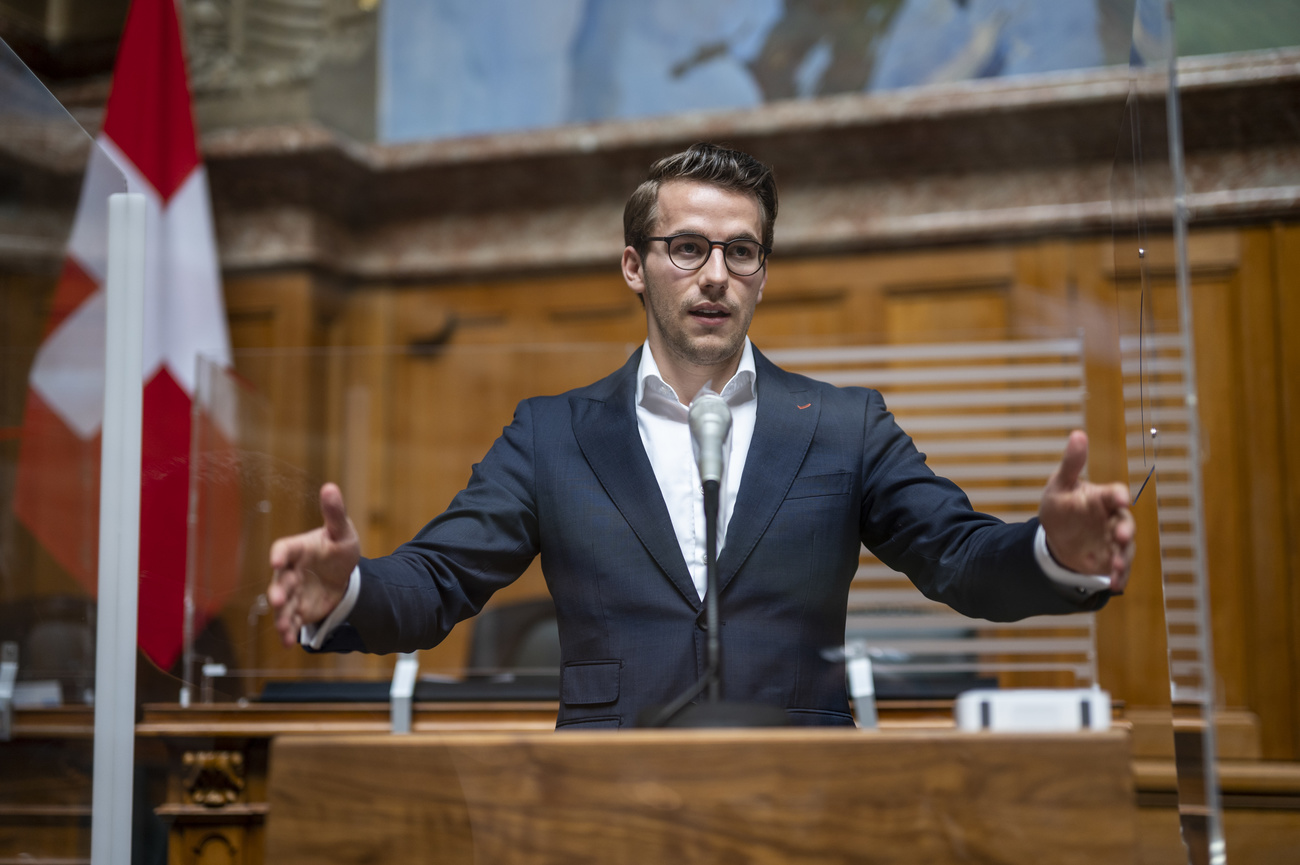Report exposes lack of young Swiss politicians - SWI swissinfo.ch