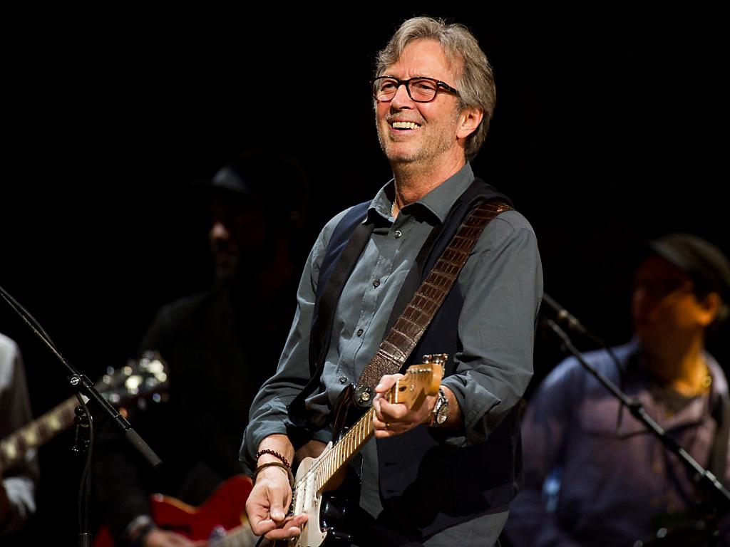 Eric Clapton rinvia concerto all'Hallenstadion di Zurigo per Covid ...