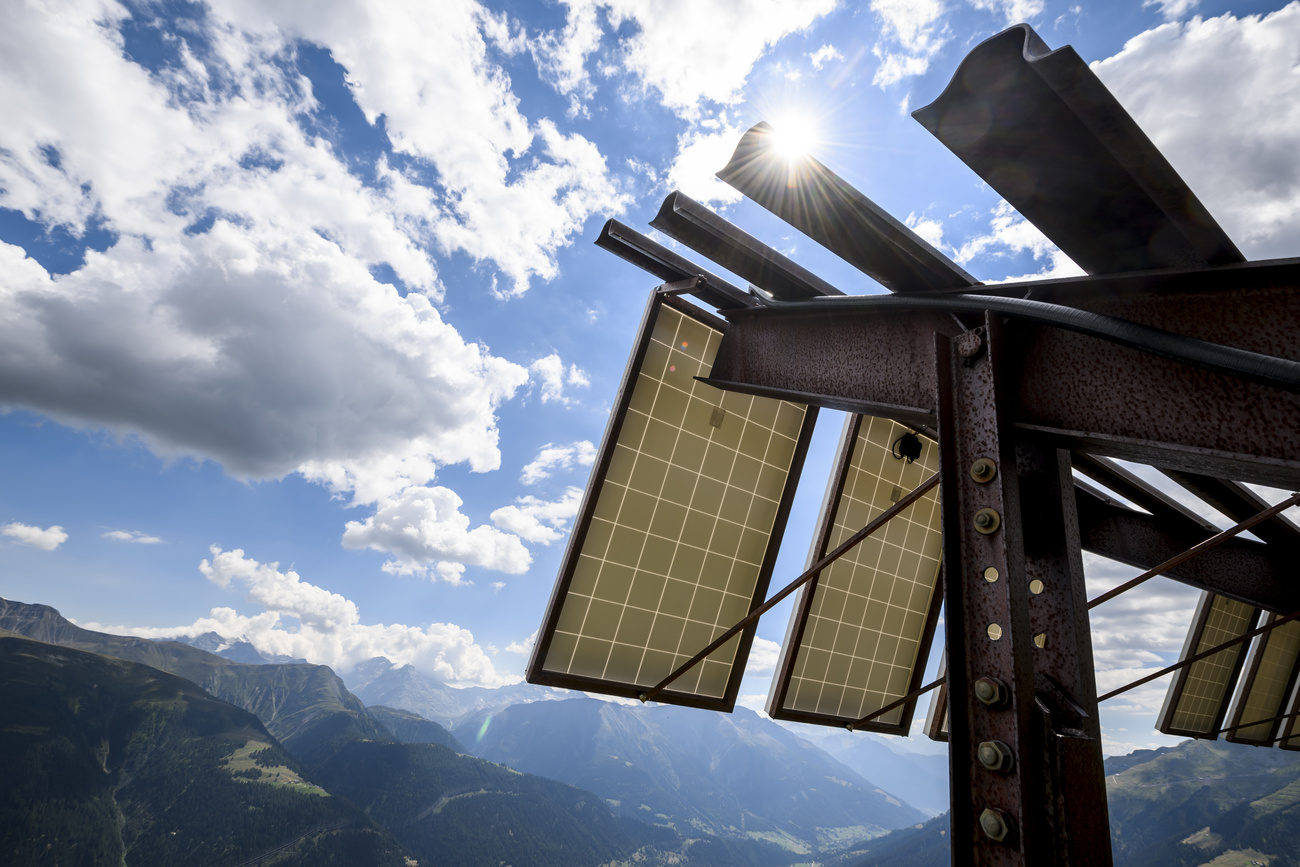 La escasez de electricidad fomenta la energía solar - SWI swissinfo.ch