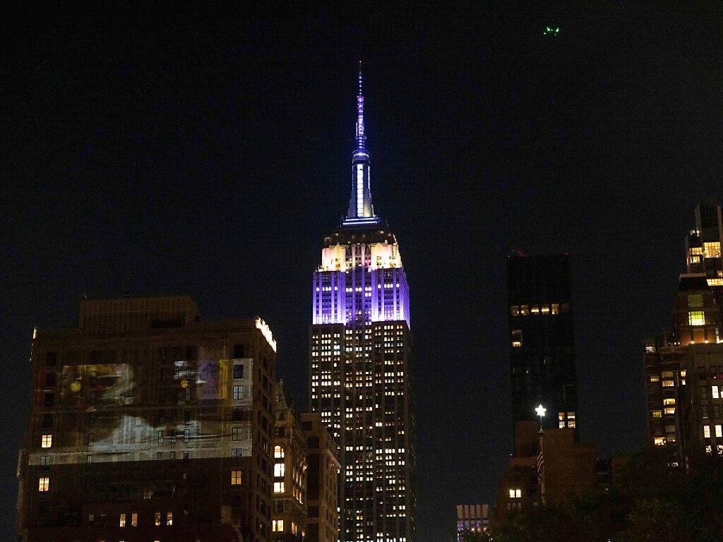 Empire State Building feiert Halloween mit "gruseliger Lichtshow" - SWI ...