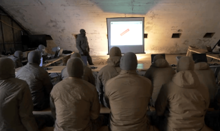 AAD 10: So arbeitet die Elite-Einheit der Schweizer Armee - SWI ...