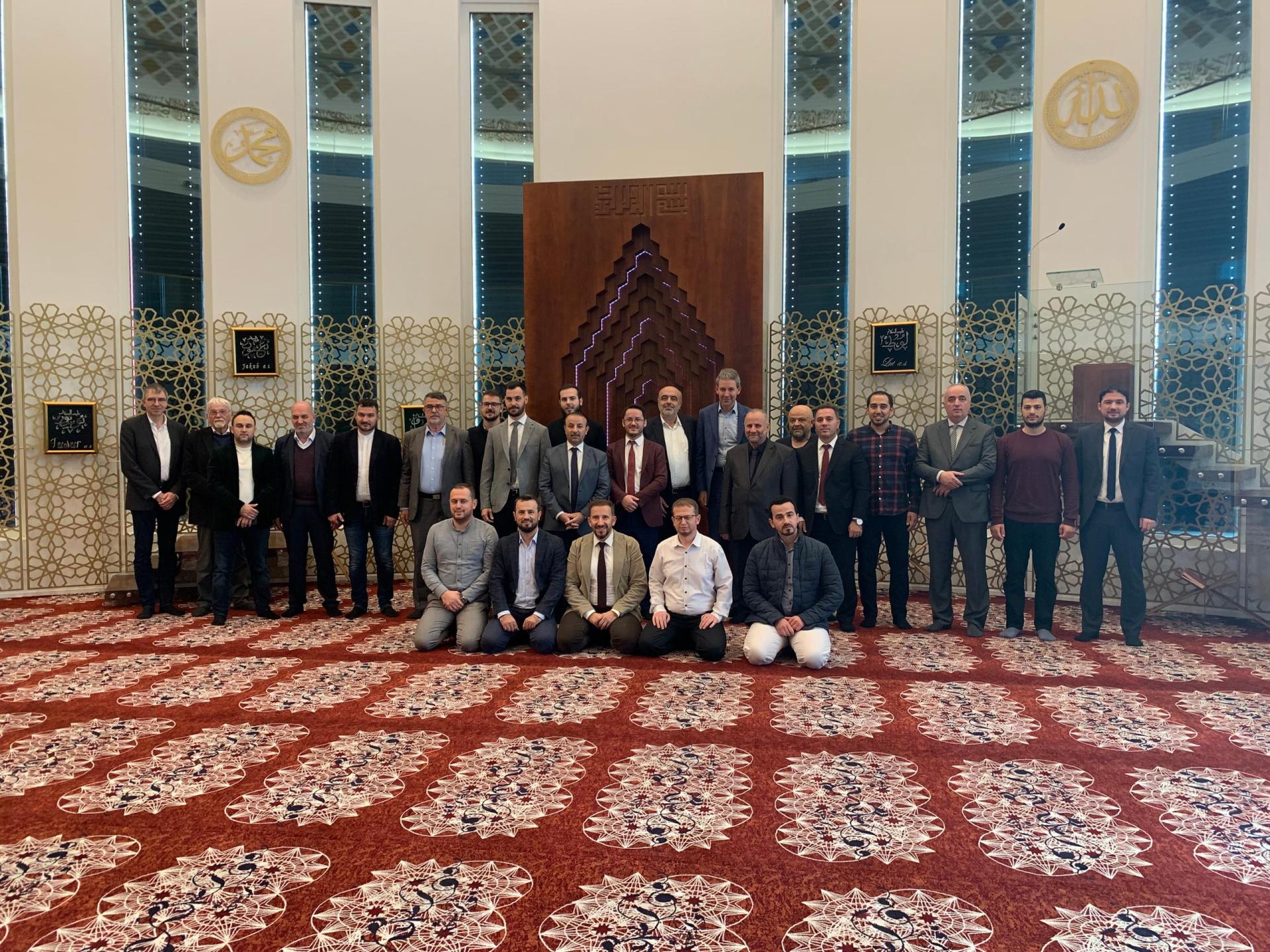 Formazioni per aiutare gli imam a immergersi nella realtà svizzera ...