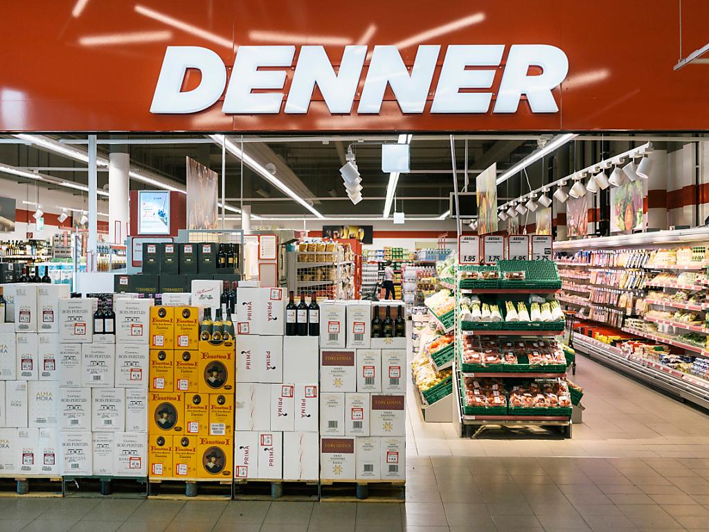 Denner erzielt im Jahr 2022 erneut hohen Umsatz - SWI swissinfo.ch