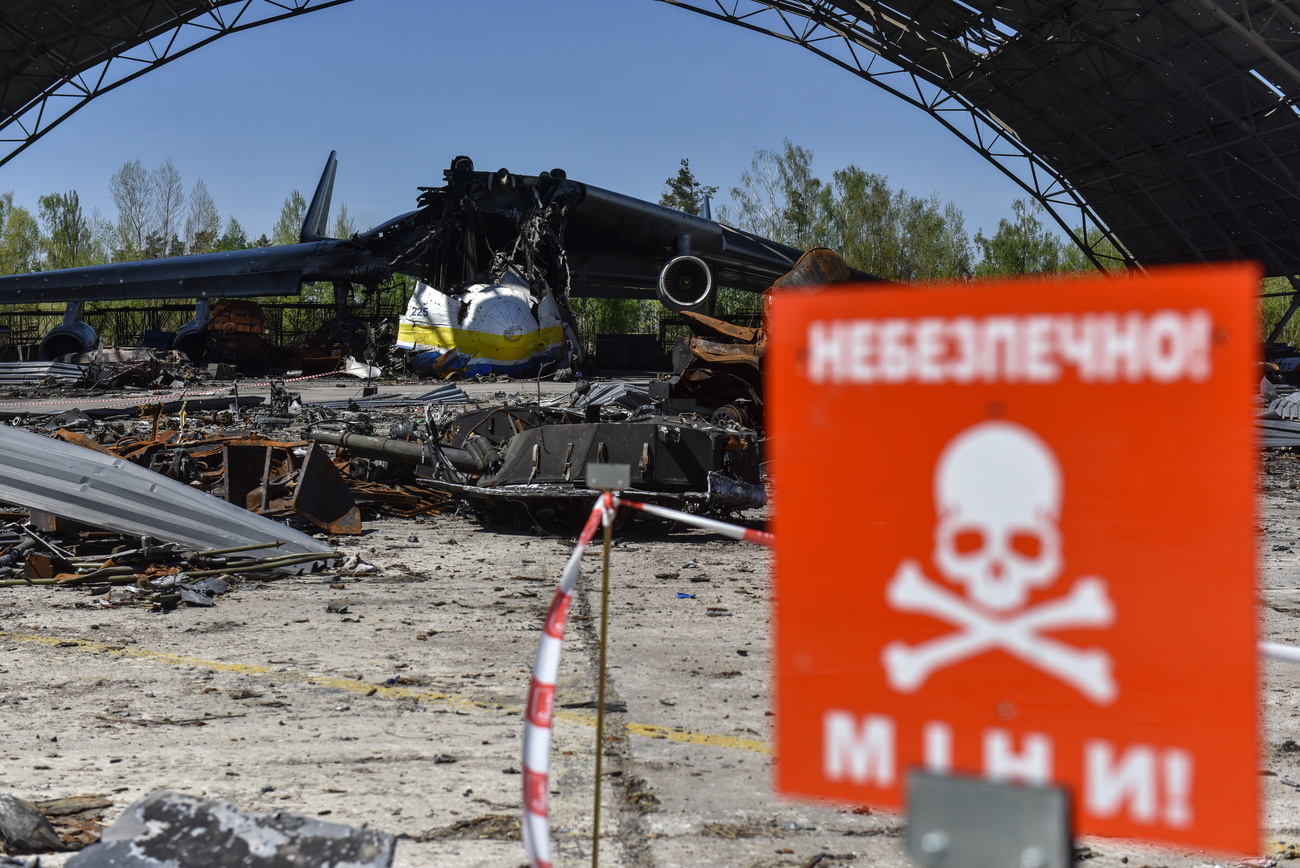 Swiss firm to rebuild Ukraine glass-making plant - SWI swissinfo.ch