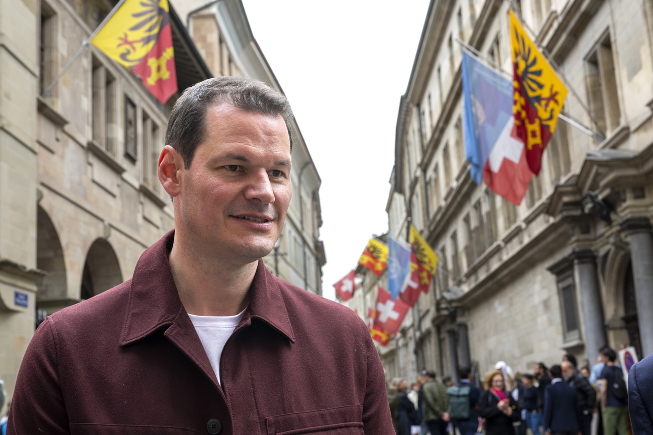 Scandal-plagued politician makes return to Geneva cantonal government ...