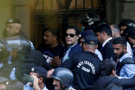 Pakistan Court Issues Non bailable Arrest Warrants Against Ex PM Imran pakistan-court-issues-non-bailable-arrest-warrants-against-ex-pm-imran