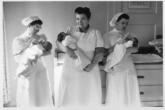 Eine Schweizer Hebamme als Legende - SWI swissinfo.ch