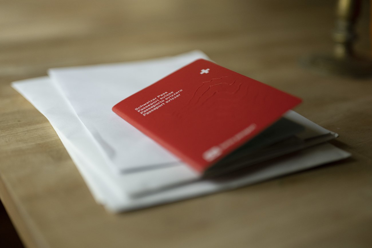 The obscure process of applying for a Swiss passport - SWI swissinfo.ch