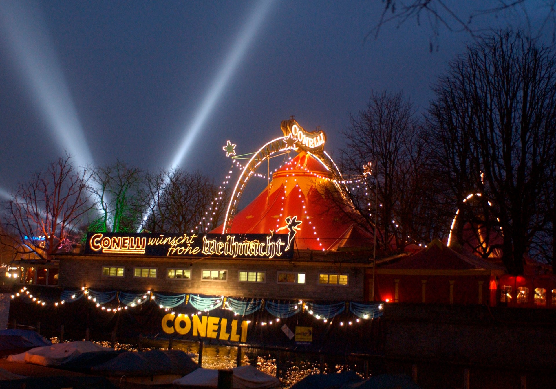 Picadeiro livre para os circos de inverno - SWI swissinfo.ch